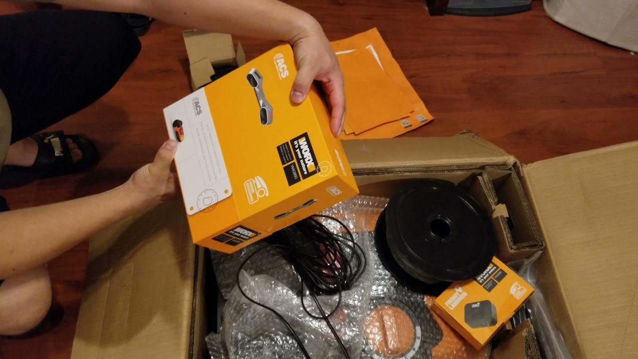 Worx Landroid WR140 Unboxing | Robot Maniak