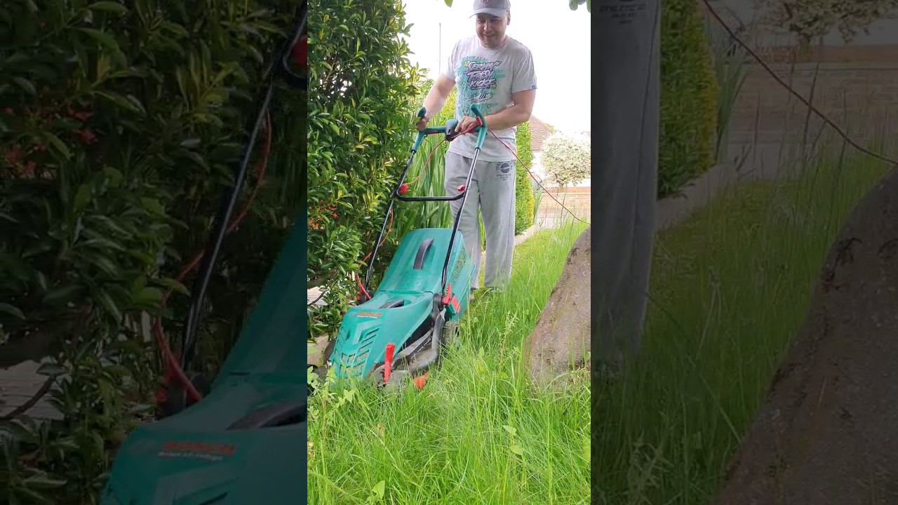 Bosch Rotak 37-14Ergo at work with really tall lawn | Robot Maniak